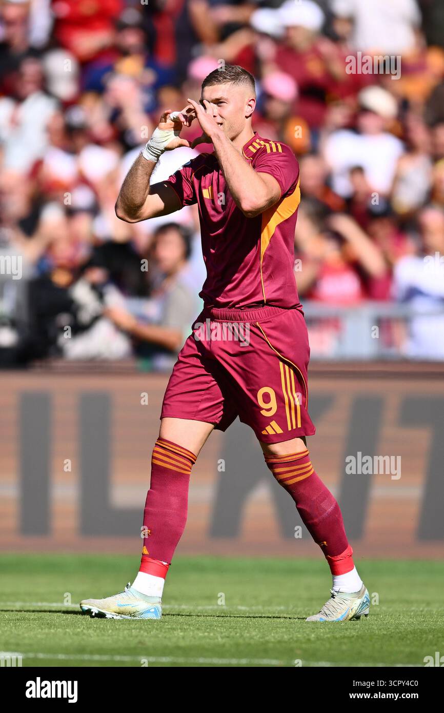 Artem Dovbyk of A.S. Roma celebrates after scoring the goal of 1-0 ...
