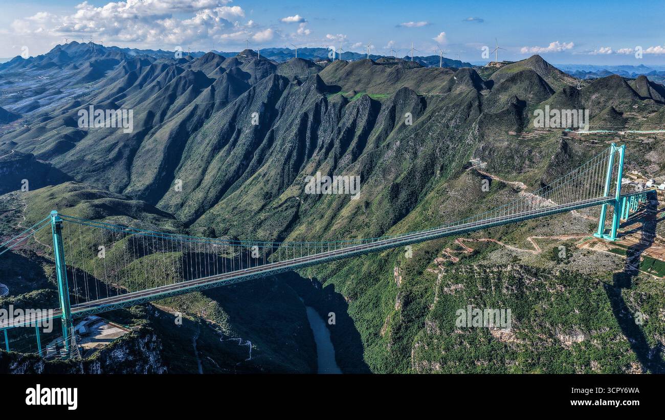 (250928) -- GUANLING, Sept. 28, 2025 (Xinhua) -- An aerial drone photo ...