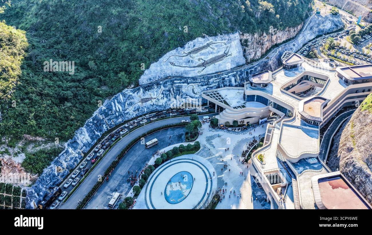 (250928) -- GUANLING, Sept. 28, 2025 (Xinhua) -- An aerial drone photo ...