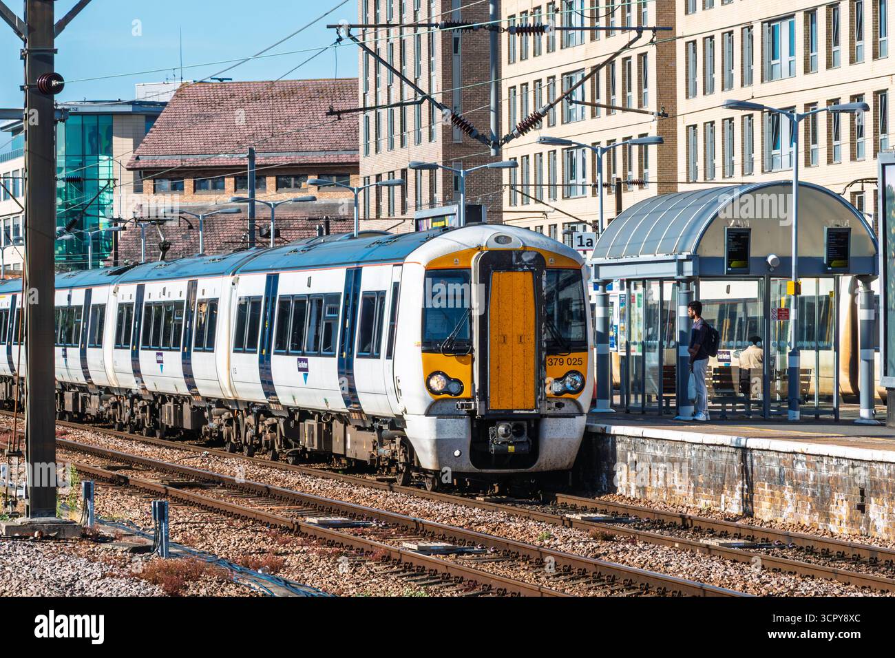 British Rail Class 379 Electrostar train at Cambridge Train Station ...