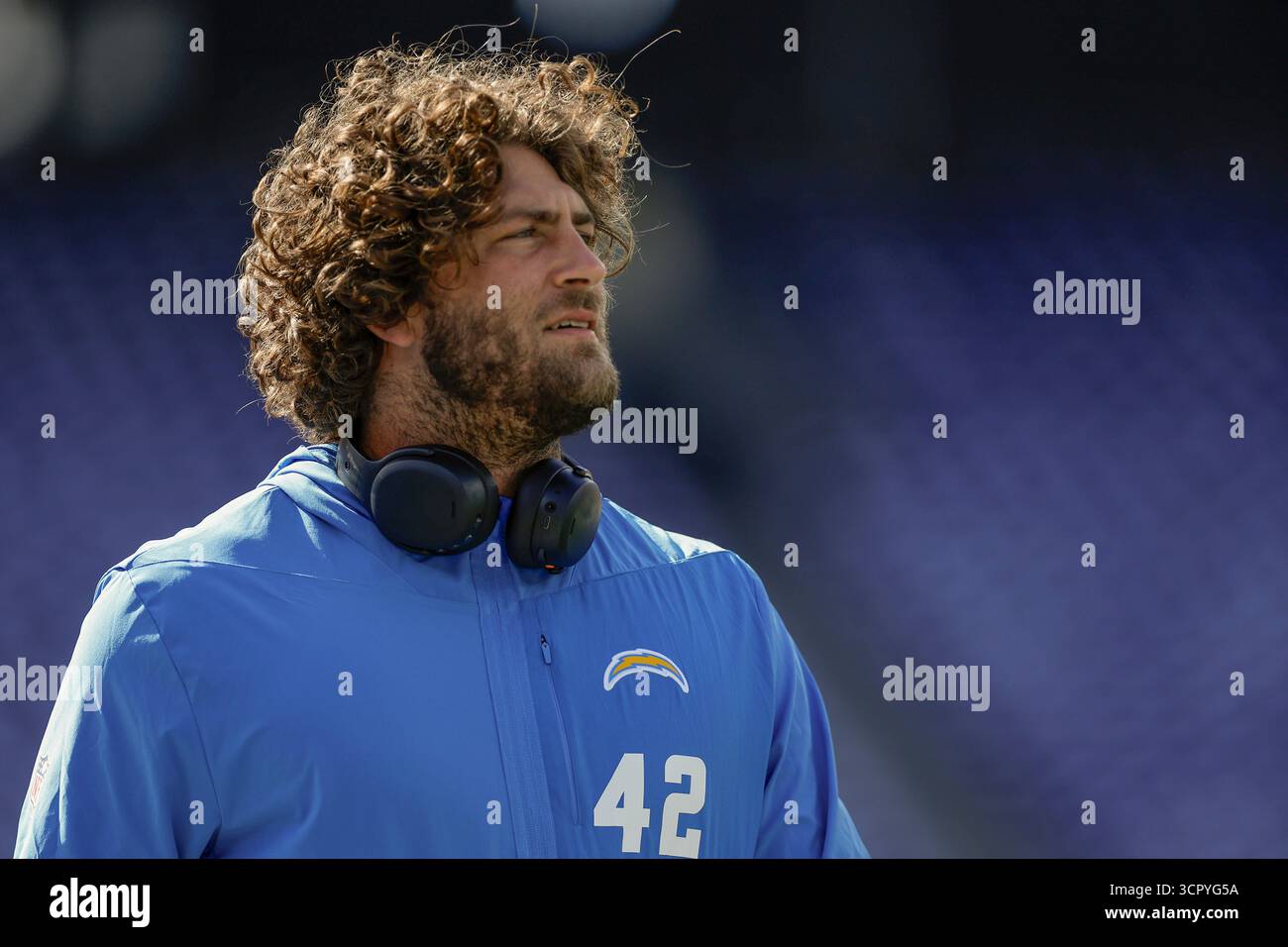 Los Angeles Chargers tight end Tucker Fisk (42) warms up before playing ...