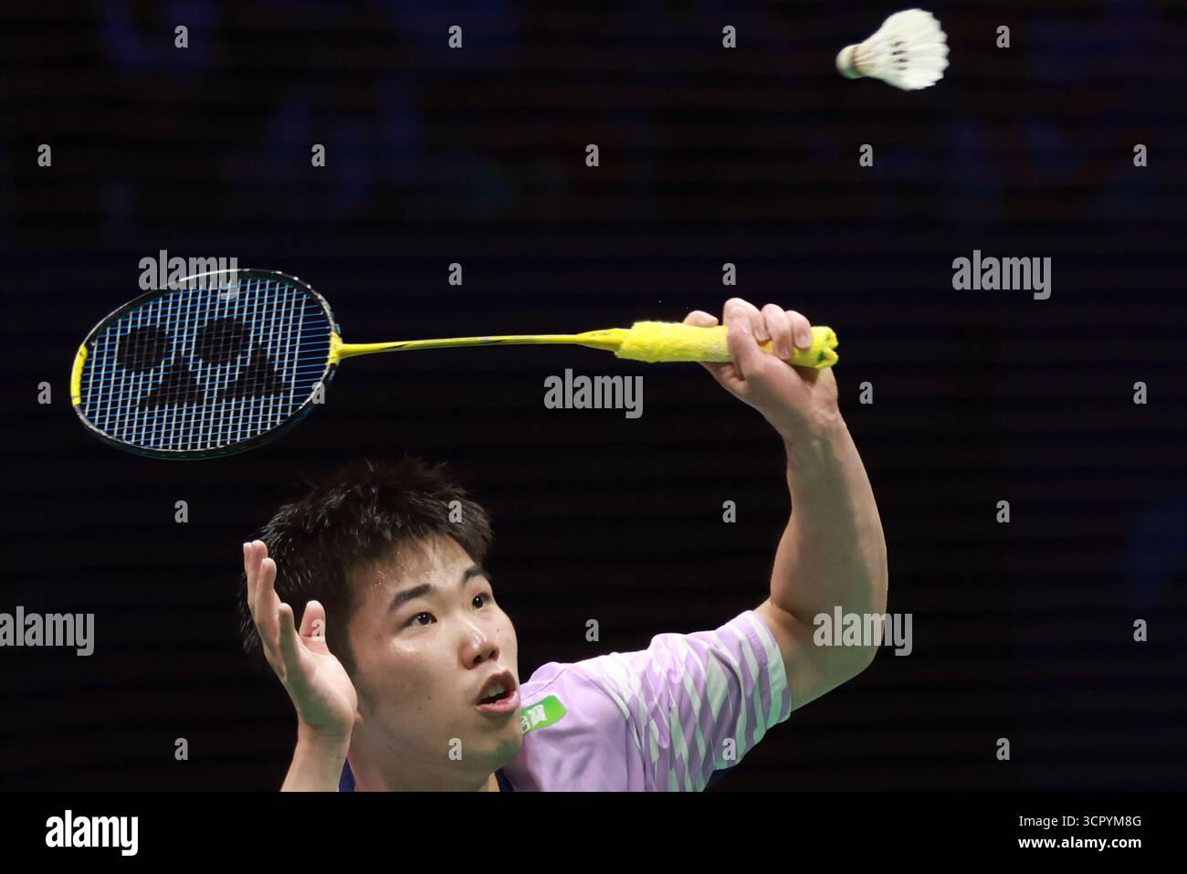 WENG Hong Yang of China play against LIN Chun-Yi of Chinese Taipei in ...