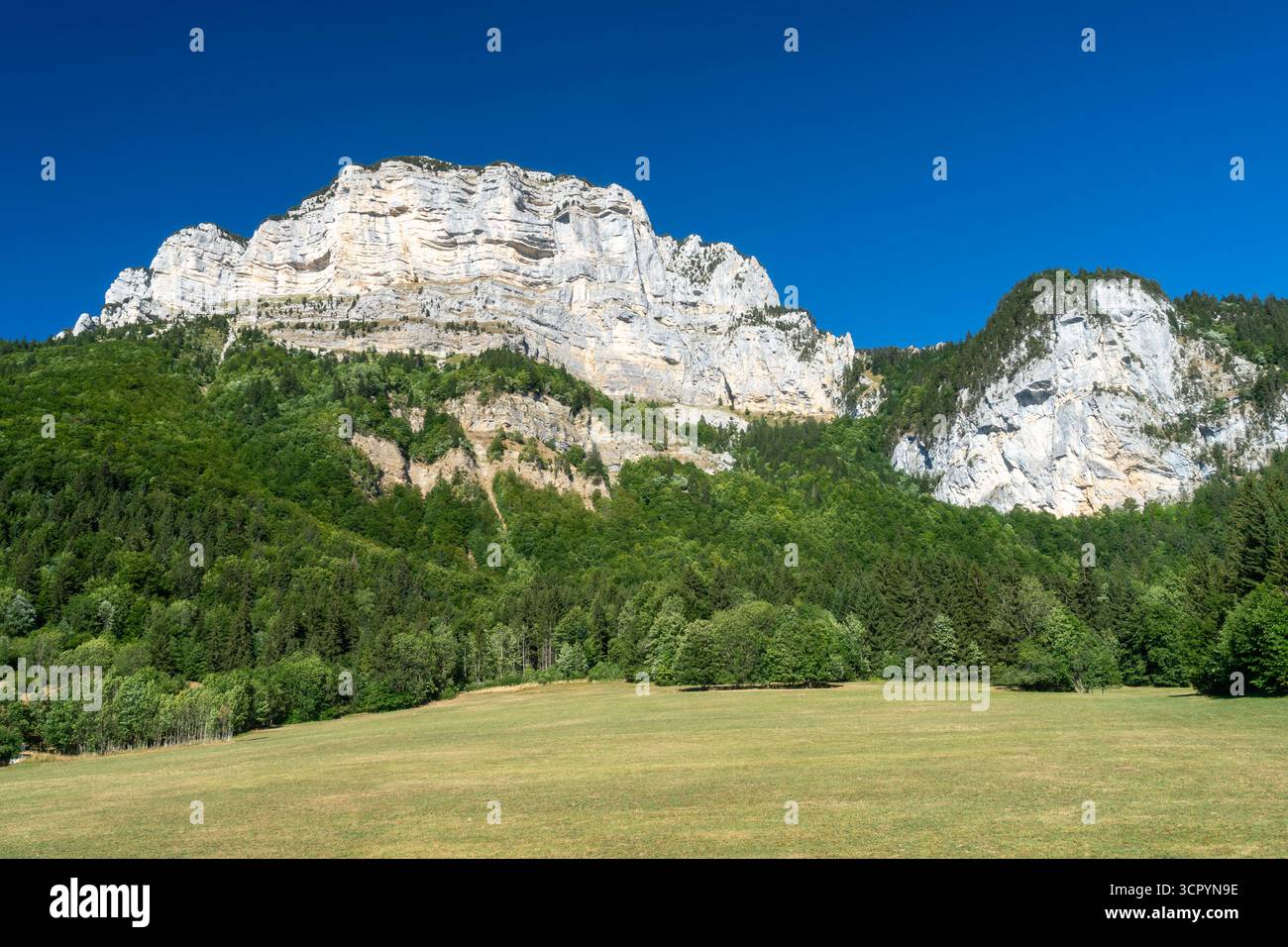 Mont granier savoie hi-res stock photography and images - Alamy