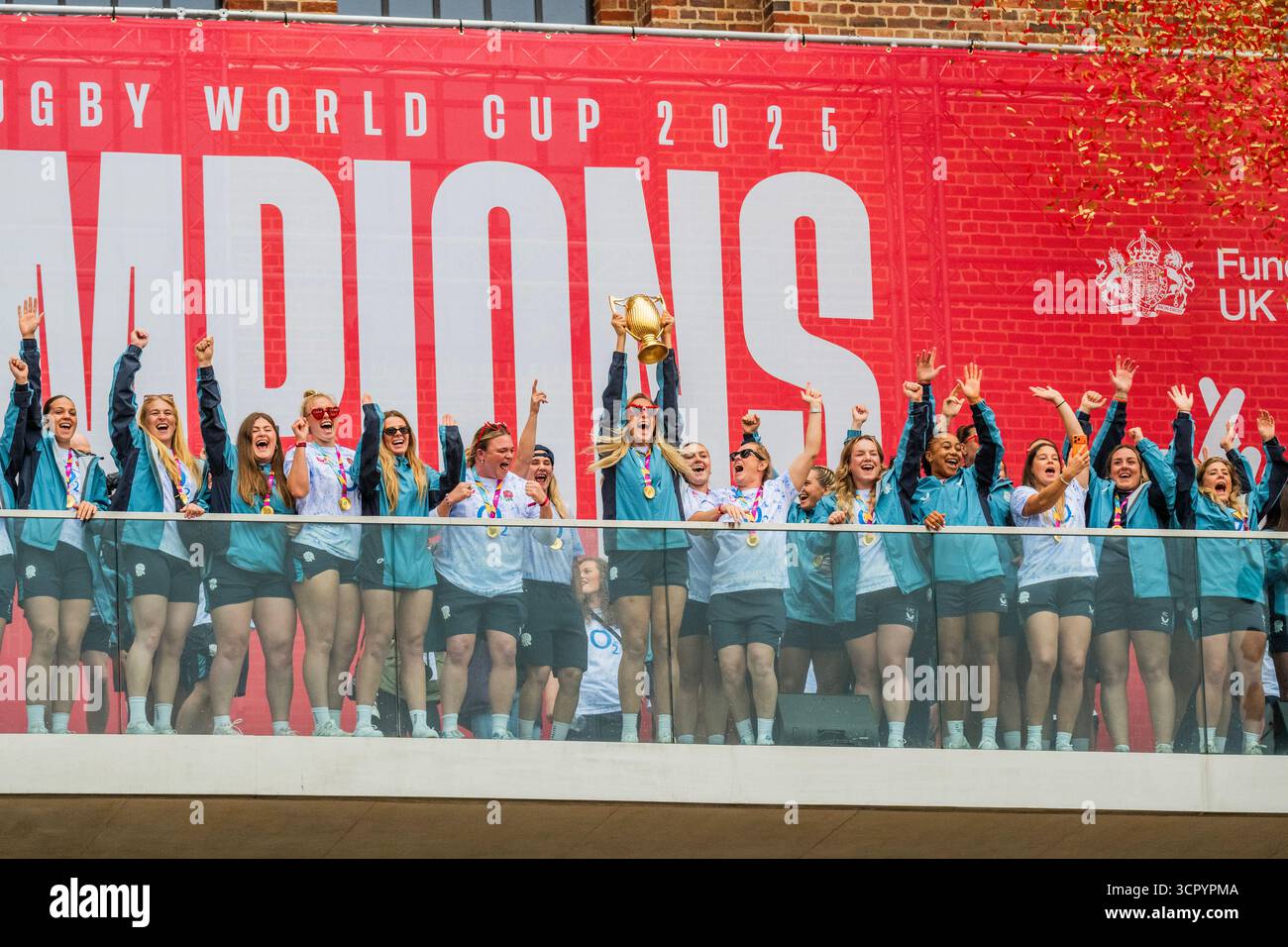 London, UK. 28th Sep, 2025. The Red Roses (the England Rugby World Cup ...