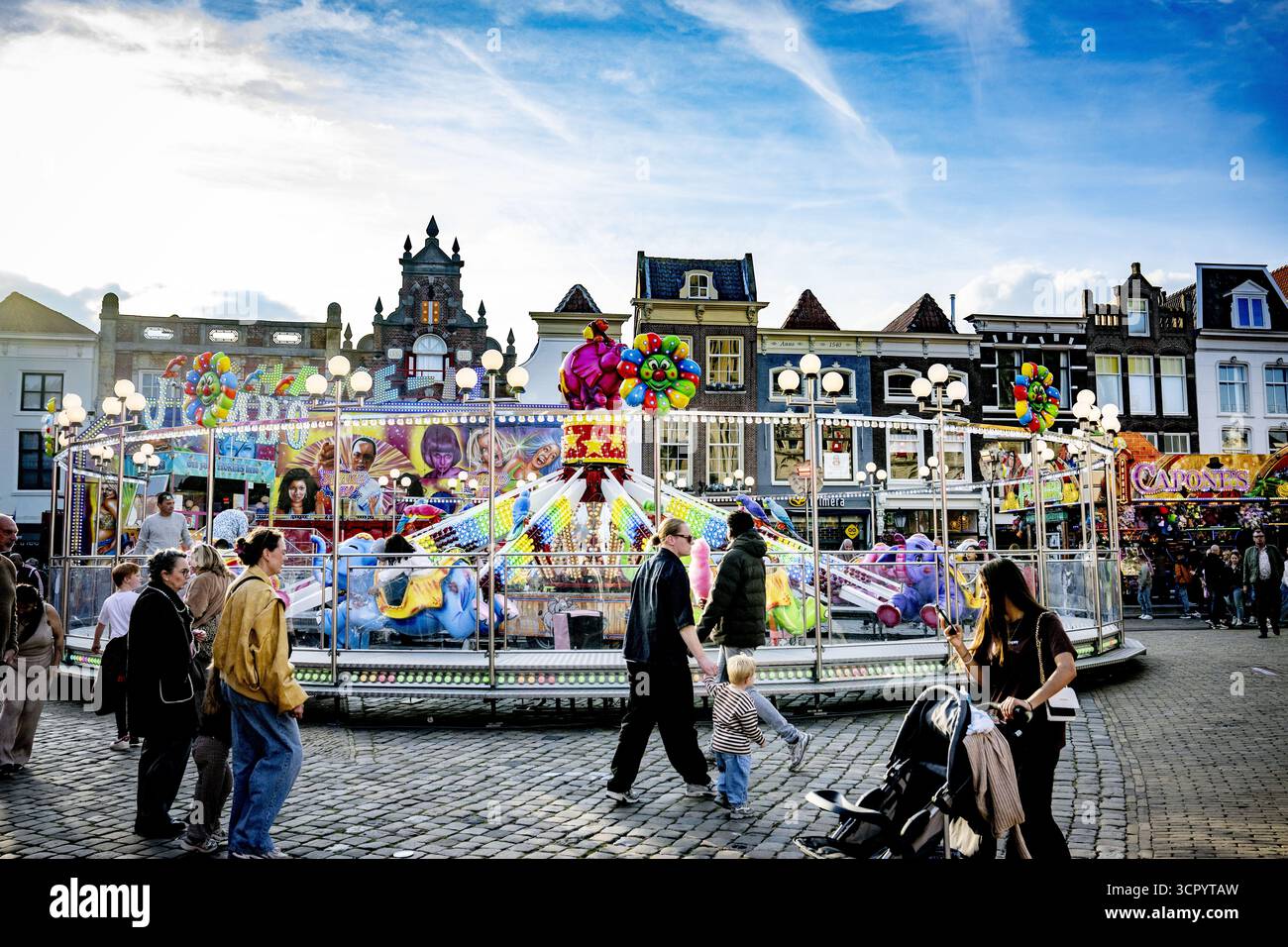 GOUDA - The fair on the market in Gouda ANP /HOLLANDSE HOOGTE /ROBIN ...