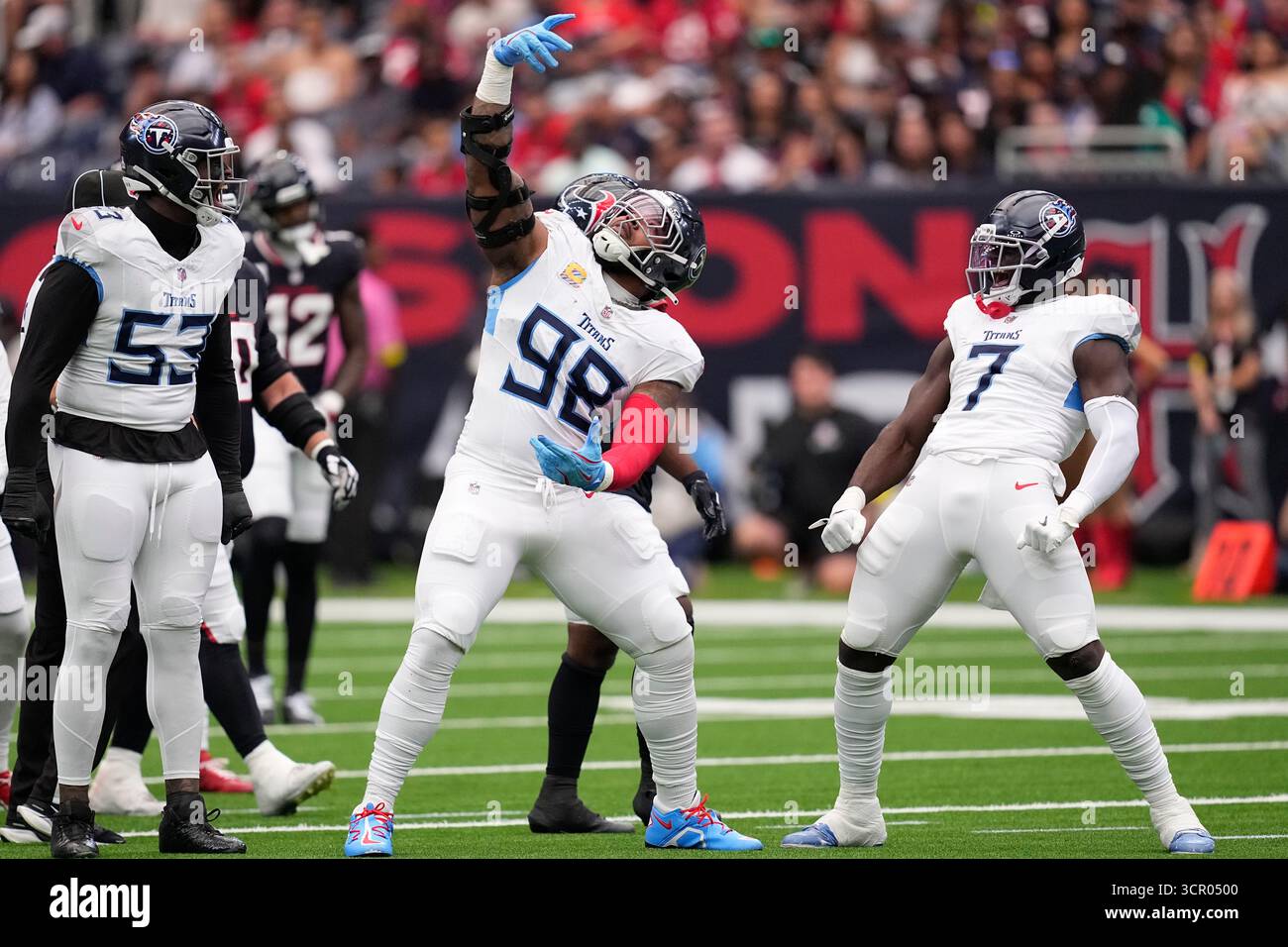 Tennessee Titans defensive tackle Jeffery Simmons (98) celebrates his ...