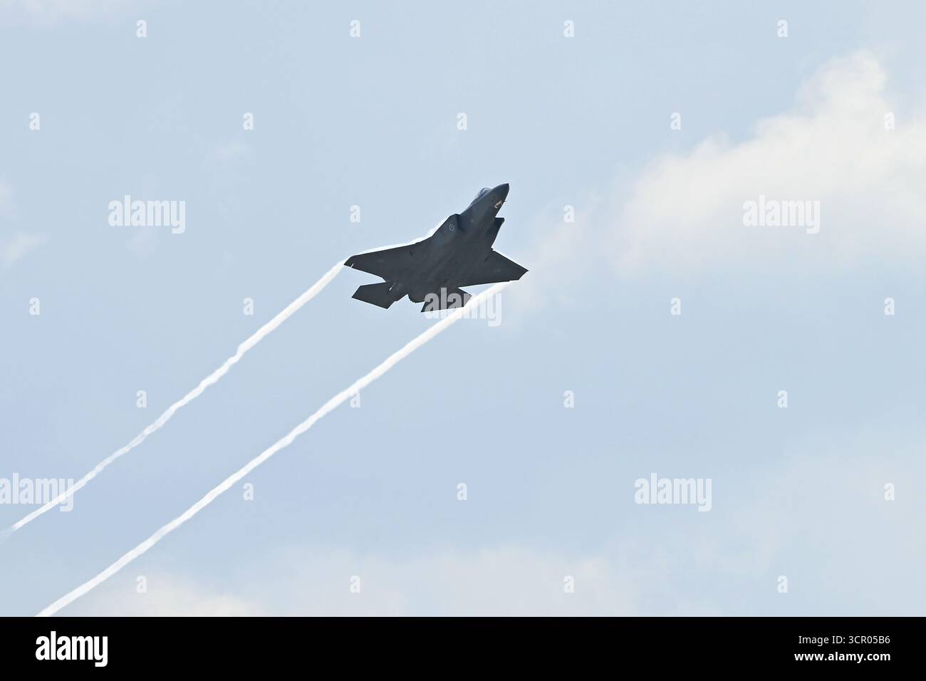 Sydney, Australia. 28th Sep, 2025. A Lockheed Martin F-35A Lightning II ...