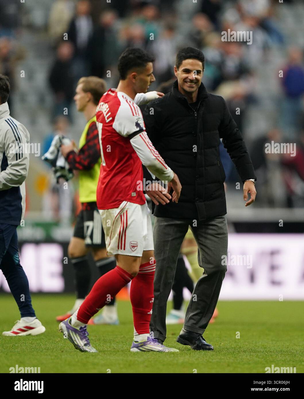 Arsenal manager Mikel Arteta and Gabriel Martinelli at the final ...