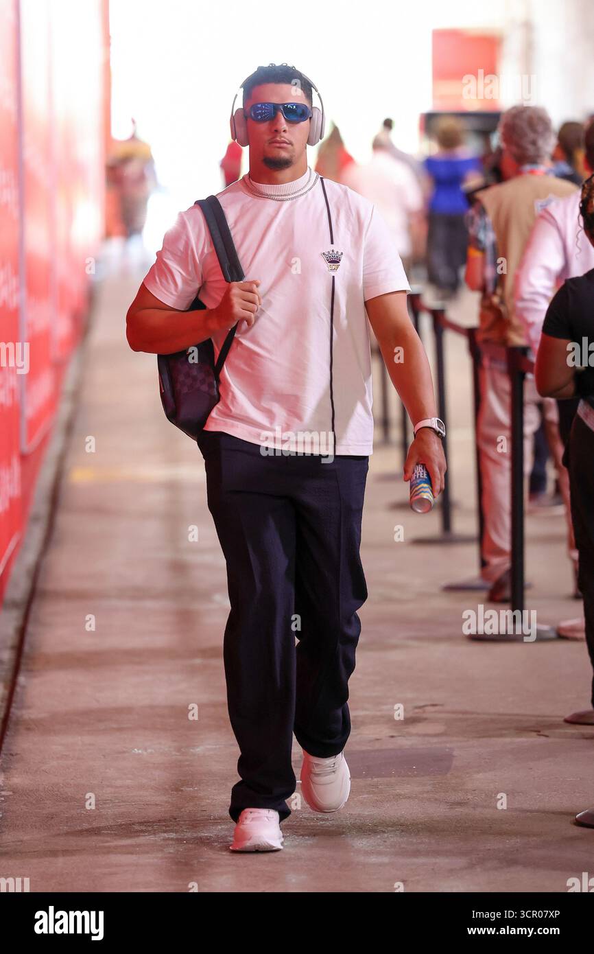 September 28, 2025: Kansas City Chiefs quarterback Patrick Mahomes (15 ...