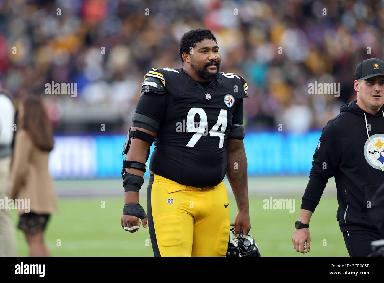 Pittsburgh Steelers defensive end Yahya Black (94) leaves the field ...