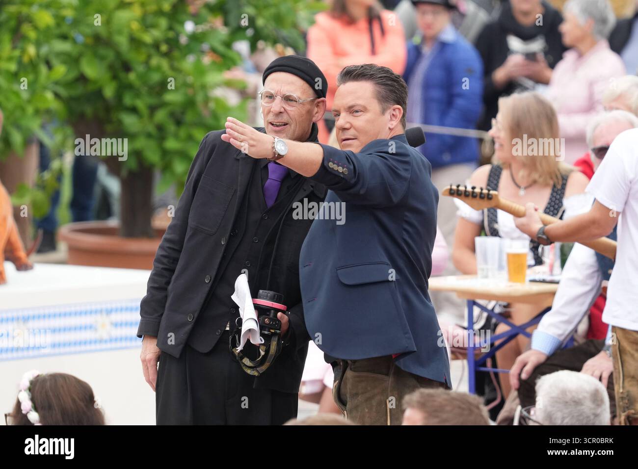 ZDF-Fernsehgarten 2025. Stefan Mross im ZDF Fernsehgarten - Motto ...