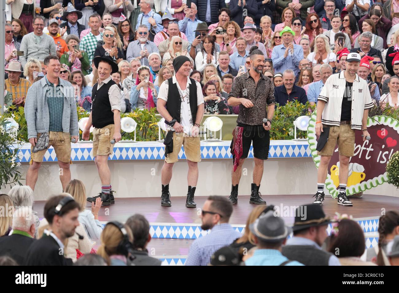 ZDF-Fernsehgarten 2025. Voxxclub Florian Claus, Stefan Raaflaub ...