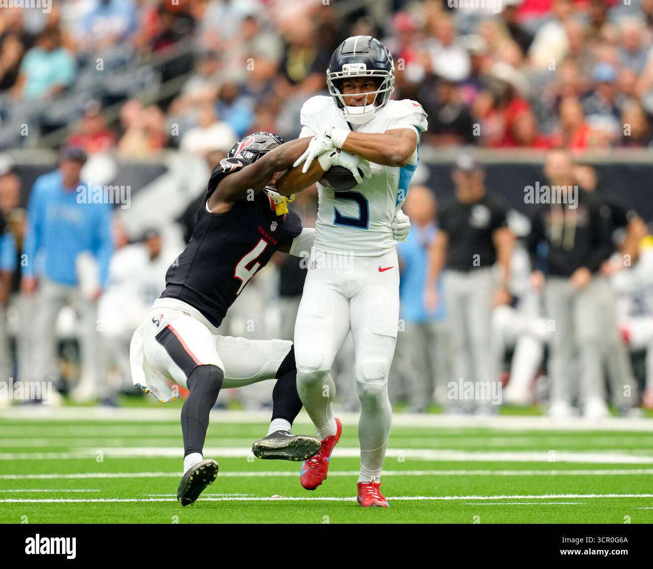 Houston, Texas, USA. 28th Sep, 2025. Houston Texans cornerback KAMARI ...