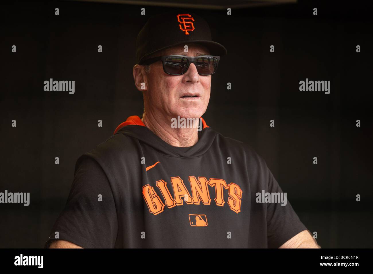 San Francisco Giants manager Bob Melvin looks on before a baseball game ...