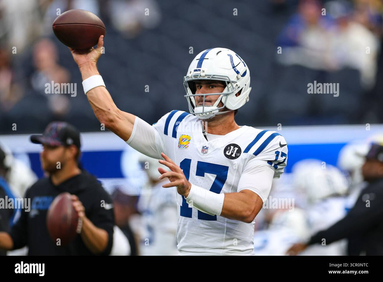 Indianapolis Colts quarterback Daniel Jones (17) throws before an NFL ...