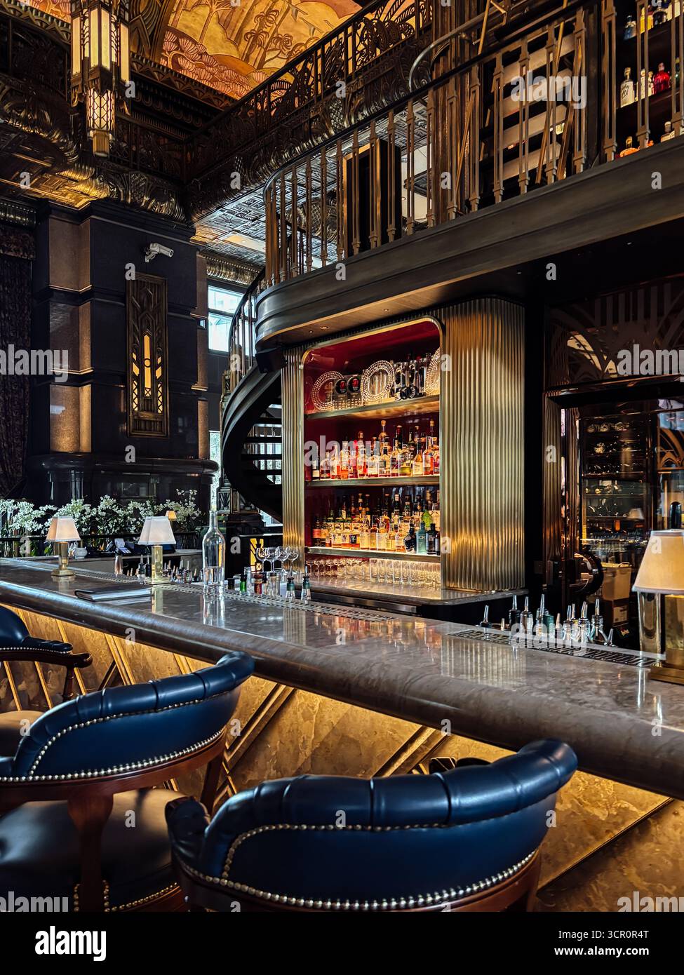 Cocktail venue singapore hi-res stock photography and images - Alamy