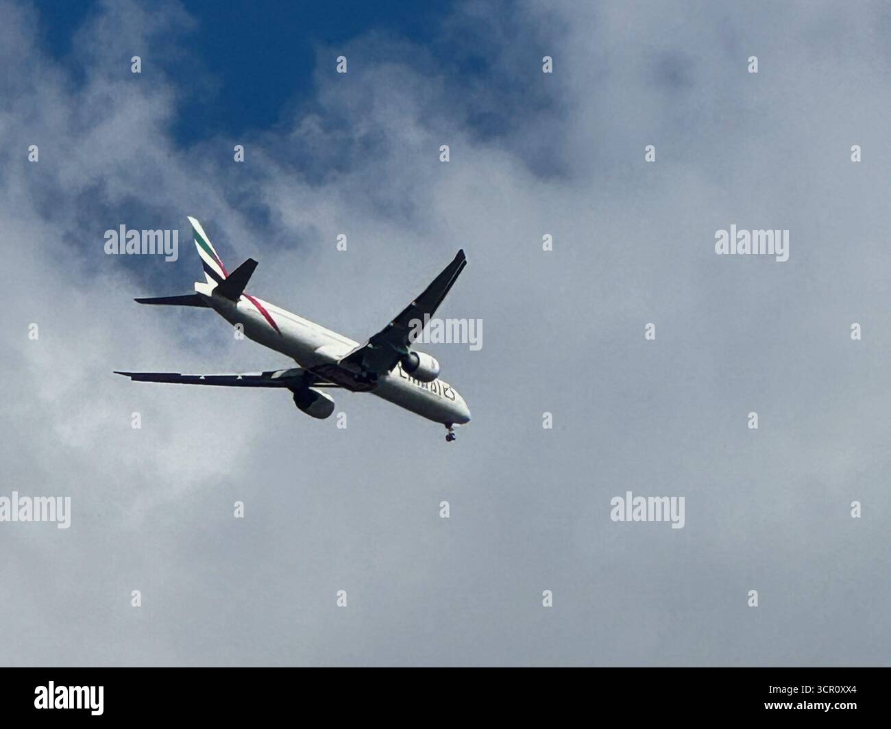 Plane at movement hi-res stock photography and images - Alamy