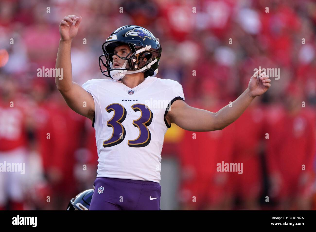 Baltimore Ravens place kicker Tyler Loop (33) watches his 43-yard field ...