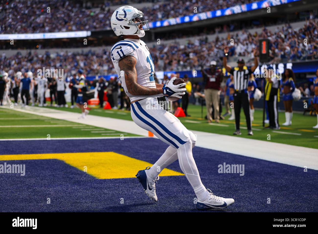Indianapolis Colts wide receiver Michael Pittman (11) makes a catch for ...