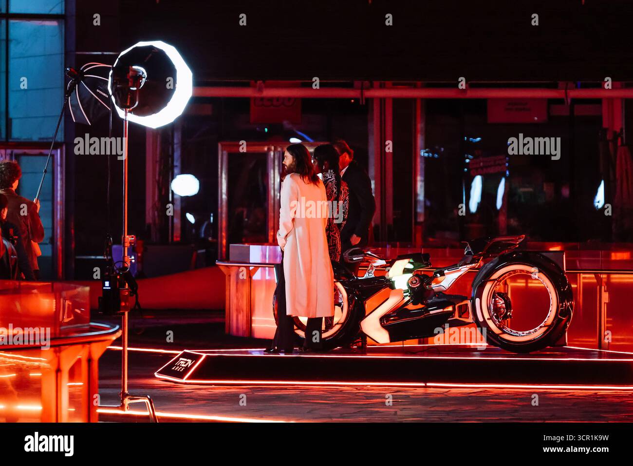 Milan, Italy. 28th Sep, 2025. Milan, Celebrity Sightings - The ...