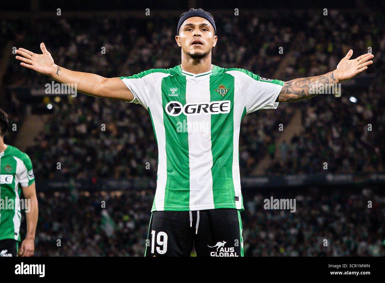 Cucho HERNANDEZ of Real Betis Balompie celebrates his goal during the ...