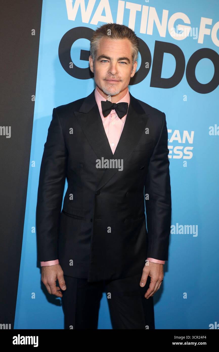Actor Chris Pine attends "Waiting for Godot" Broadway opening night at ...