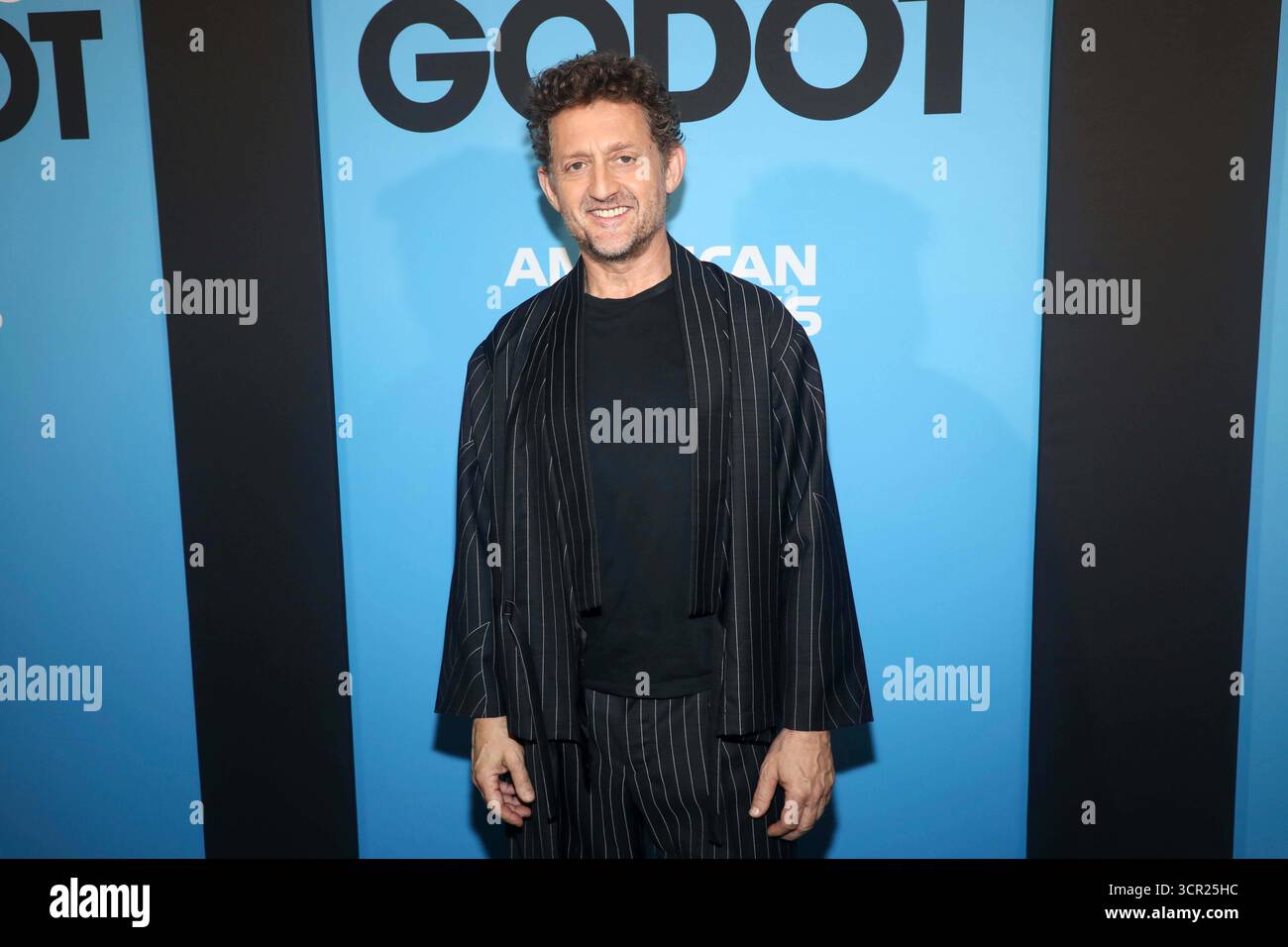 Actor Alex Winter attends "Waiting for Godot" Broadway opening night at ...