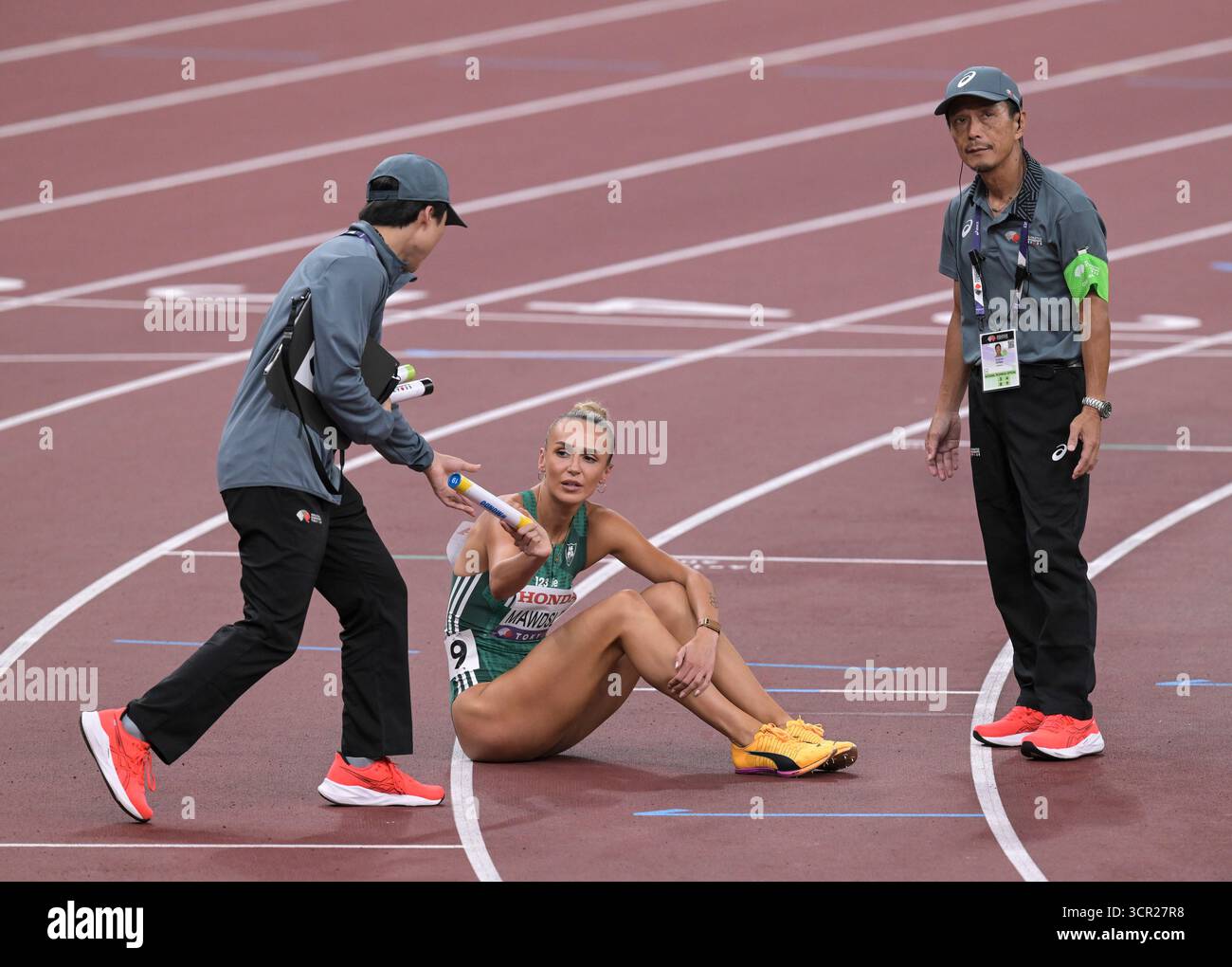 Sharlene Mawdsley of Ireland competing in the 4X400m Relay Women's ...