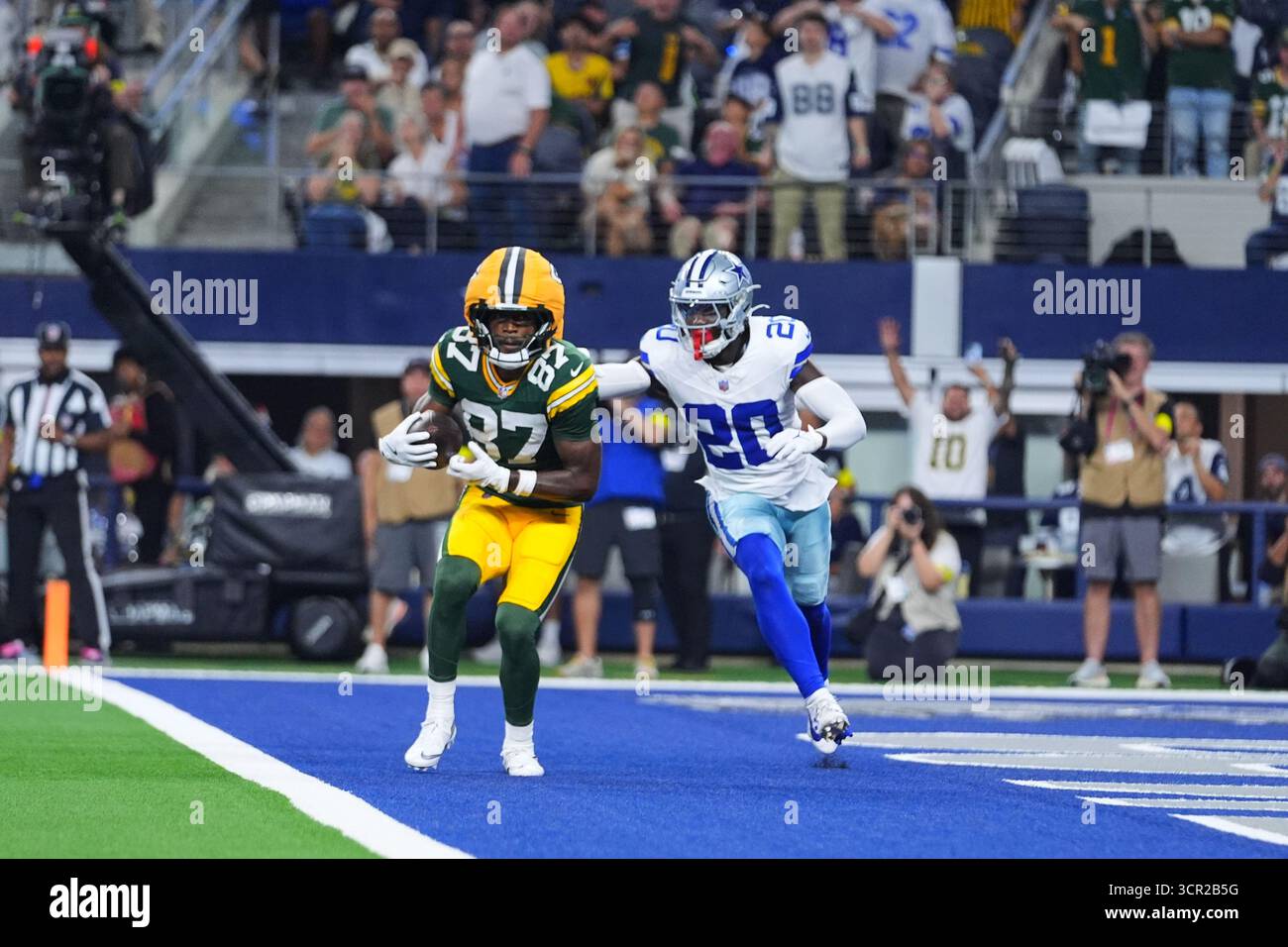 Green Bay Packers wide receiver Romeo Doubs (87) catches a touchdown ...