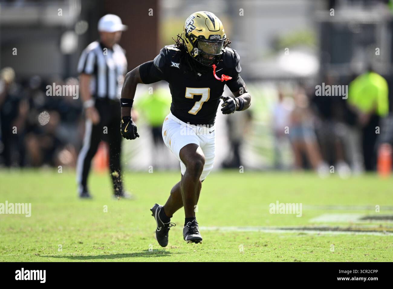 Central Florida wide receiver Duane Thomas Jr. (7) runs against North ...