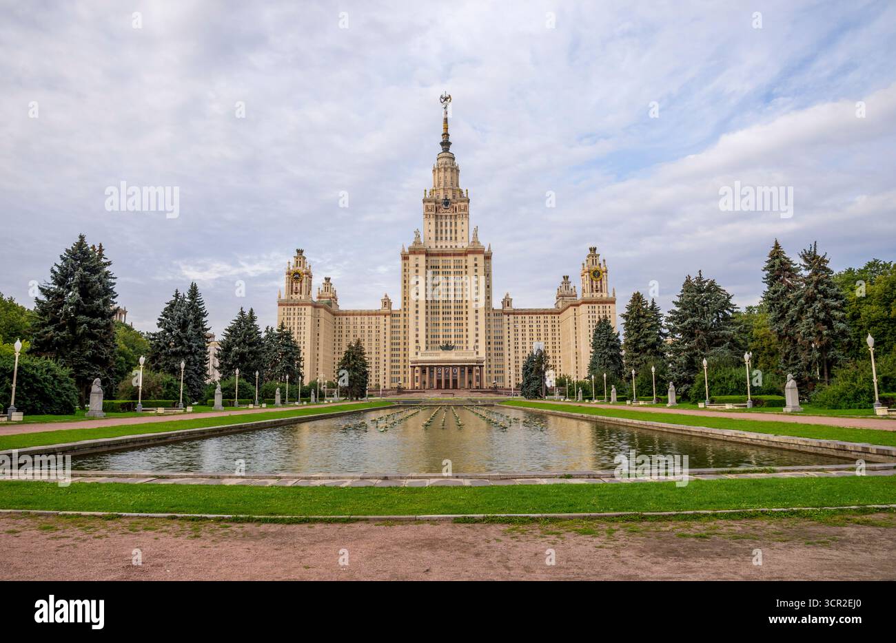 Moscow state university main campus hi-res stock photography and images ...