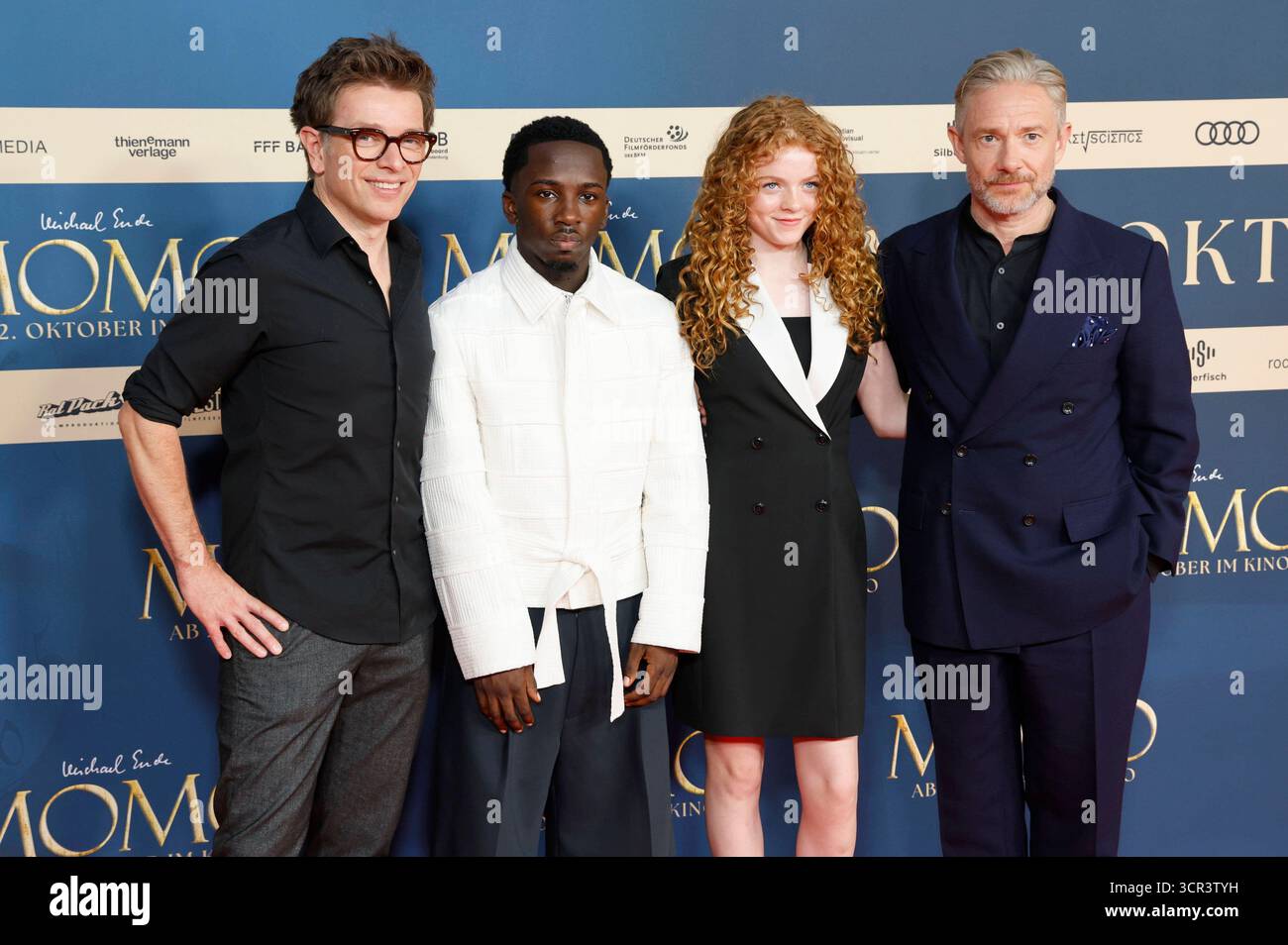 Christian Ditter, Araloyin Oshunremi, Alexa Goodall und Martin Freeman ...