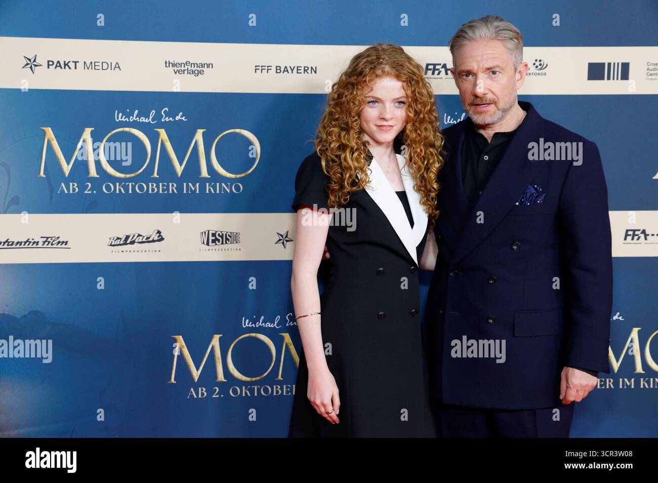 Alexa Goodall und Martin Freeman bei der Premiere des Kinofilms Momo im ...