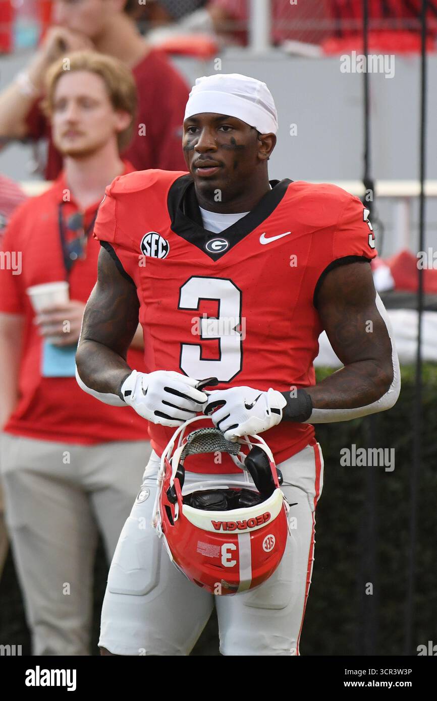 ATHENS, GA - SEPTEMBER 27: Running back Nate Frazier #3 of the Georgia ...
