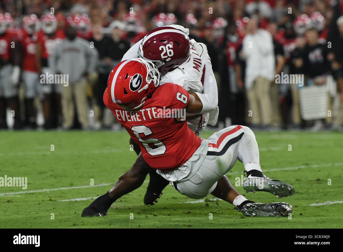 ATHENS, GA - SEPTEMBER 27: Defensive back Daylen Everette #6 of the ...