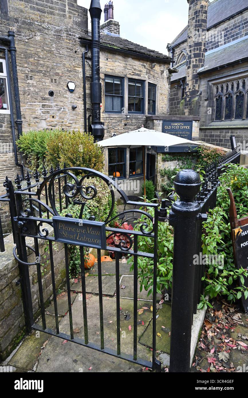The old post office haworth hi-res stock photography and images - Alamy