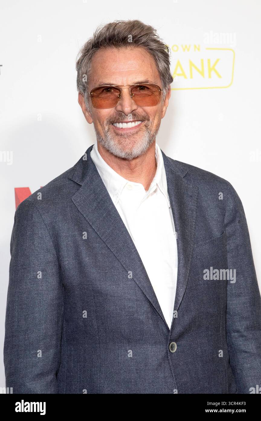 Tim Daly bei der Burbank International Film Festival Gala 2025 zu Ehren ...