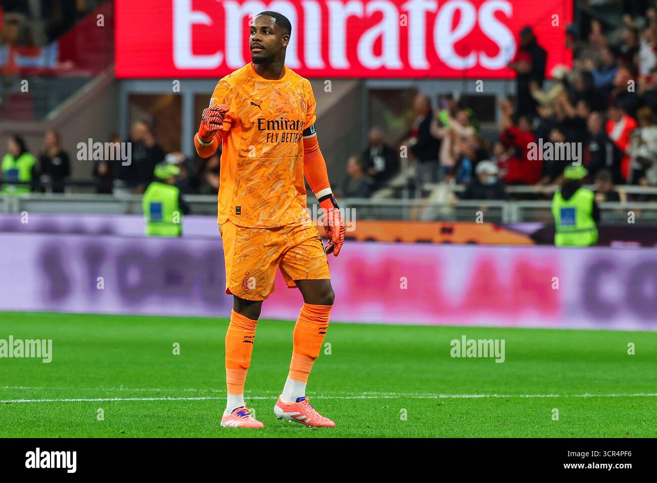 Mike Maignan of AC Milan celebrates during Serie A 2025/26 football ...