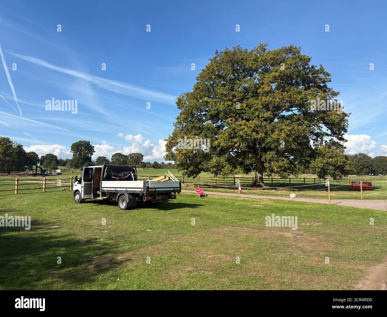 Forest lodge windsor hi-res stock photography and images - Alamy