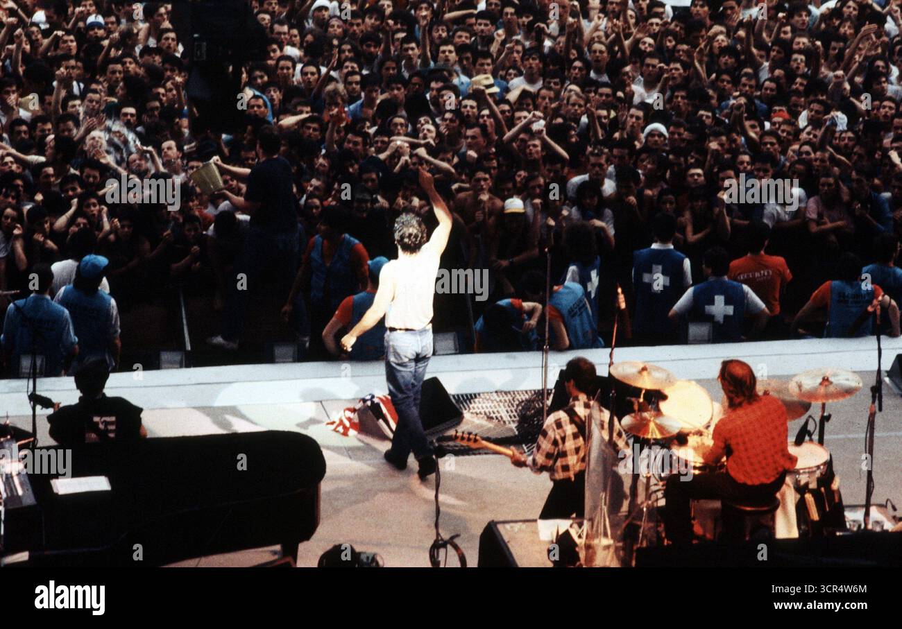 MILAN - BRUCE SPRINGSTEEN DURING HIS MUSICA CONCERT AT THE SAN SIRO ...