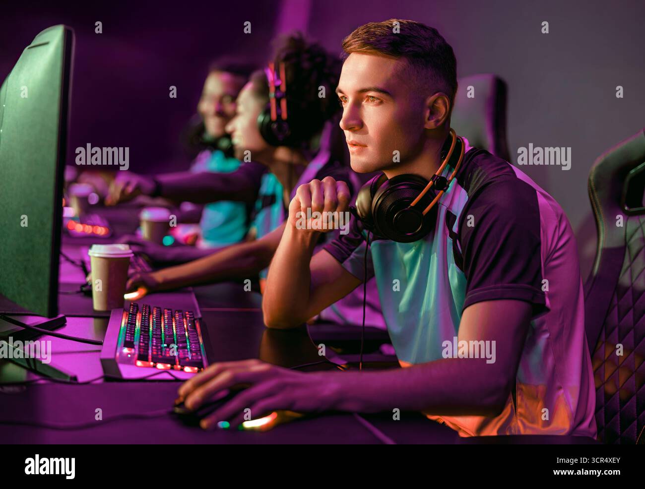 Multiplayer sessions hi-res stock photography and images - Alamy