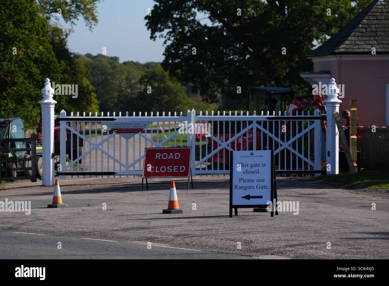 Forest lodge windsor hi-res stock photography and images - Alamy