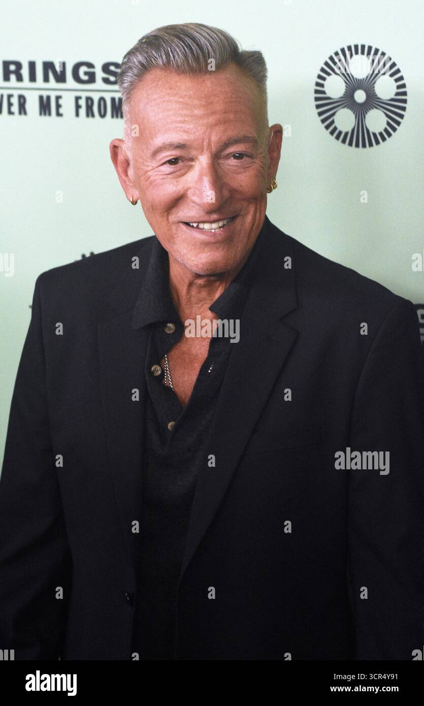 Photo by: Patricia Schlein/STAR MAX/IPx 2025 9/28/25 Bruce Springsteen ...