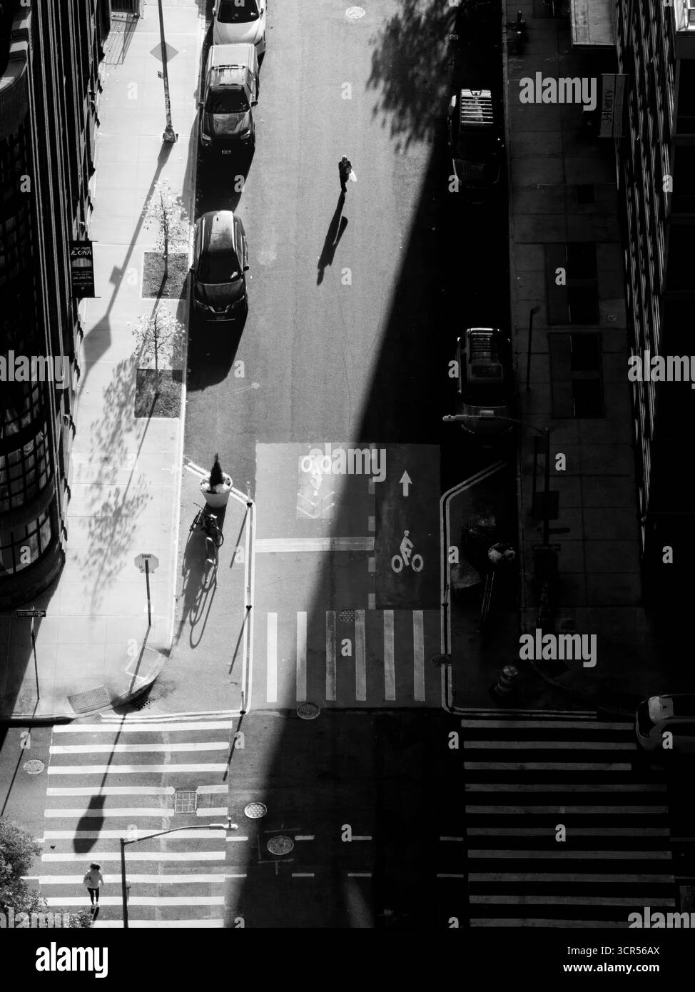 Dance shapes Black and White Stock Photos & Images - Alamy