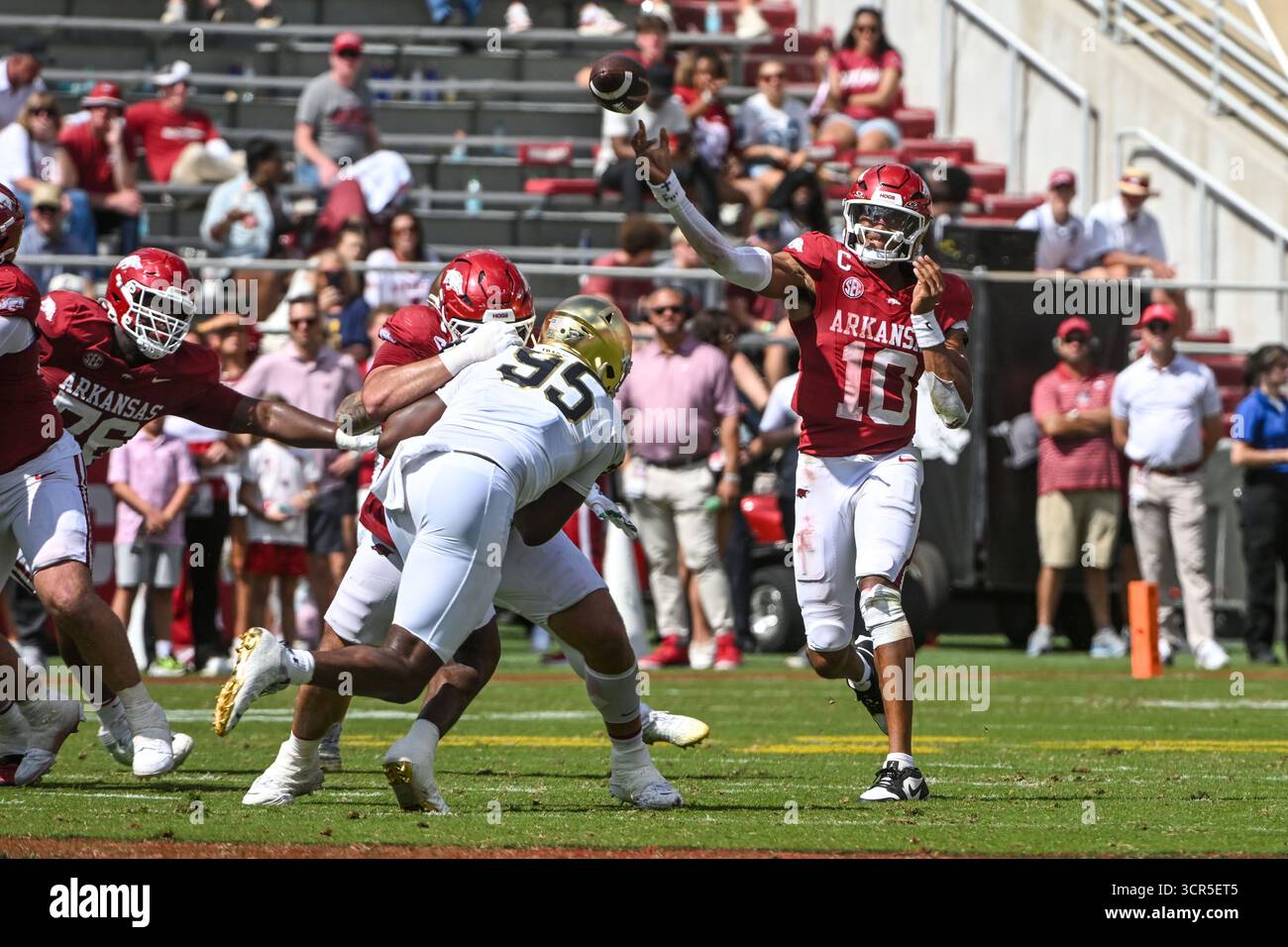 Arkansas quarterback Taylen Green (10) throws a pass against Notre Dame ...