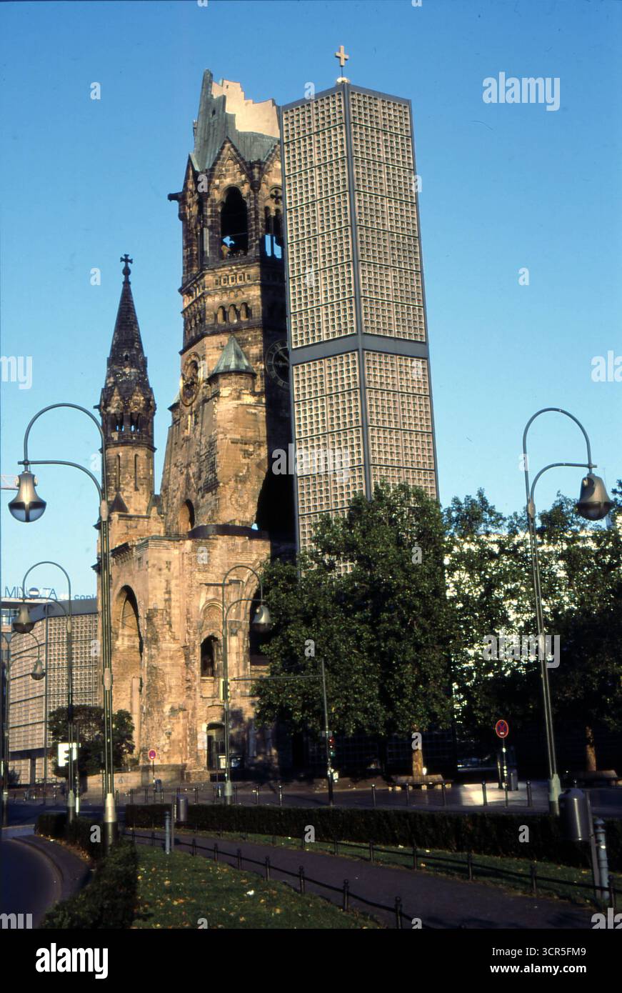 RECORD DATE NOT STATED BERLIN /bRRANDENBURG/GERMANY/life in german capital town berlin and ...