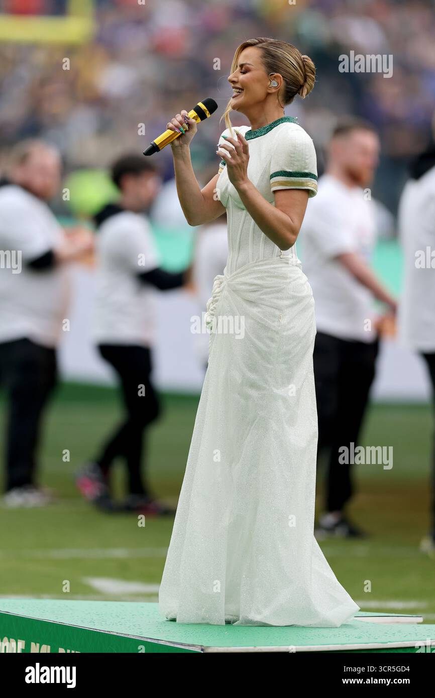 Lyra sings the Irish national anthem before an NFL football game at ...