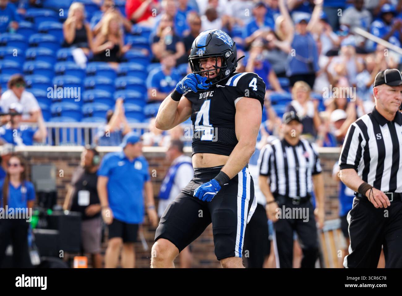Duke's Anderson Castle (4) celebrates a touchdown during an NCAA ...
