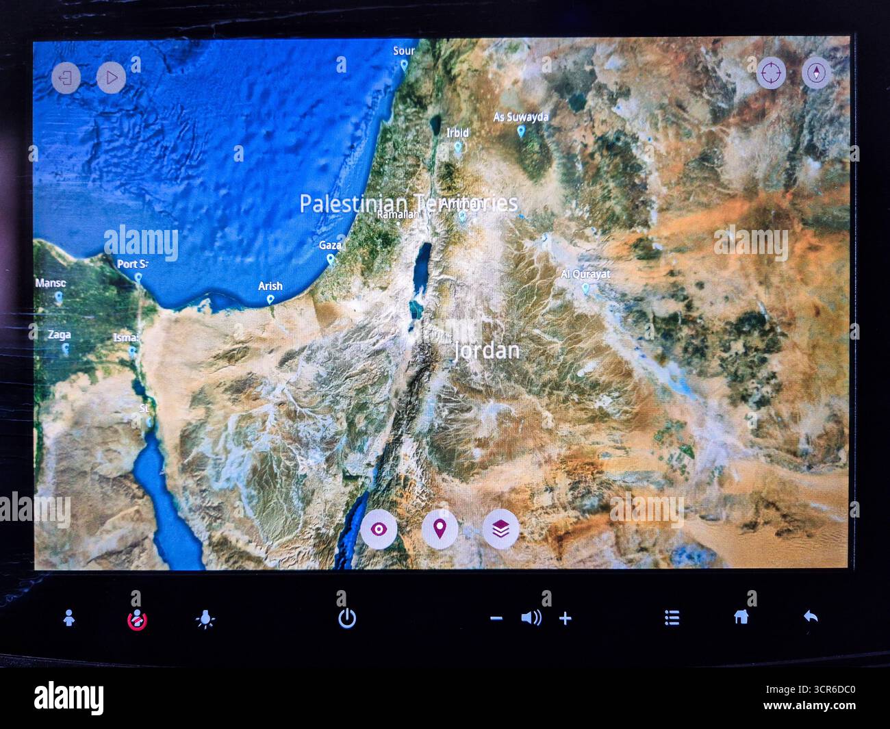 Doha qatar city map hi-res stock photography and images - Alamy
