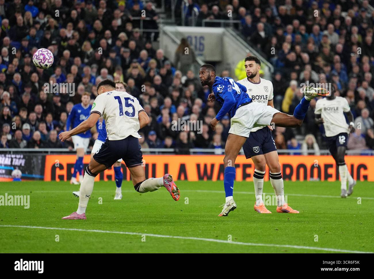 Everton's Beto heads towards goal during the Premier League match at ...